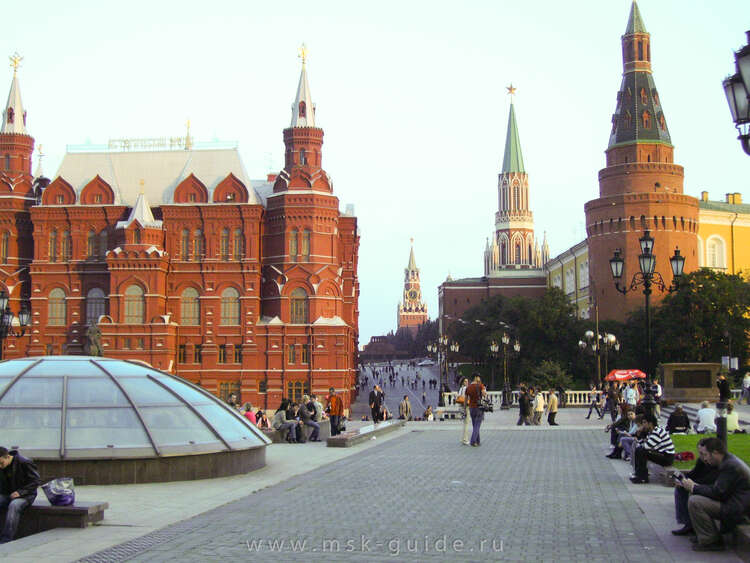 ТЦ Охотный ряд в Москве – ближайшее метро, часы работы, магазины и история